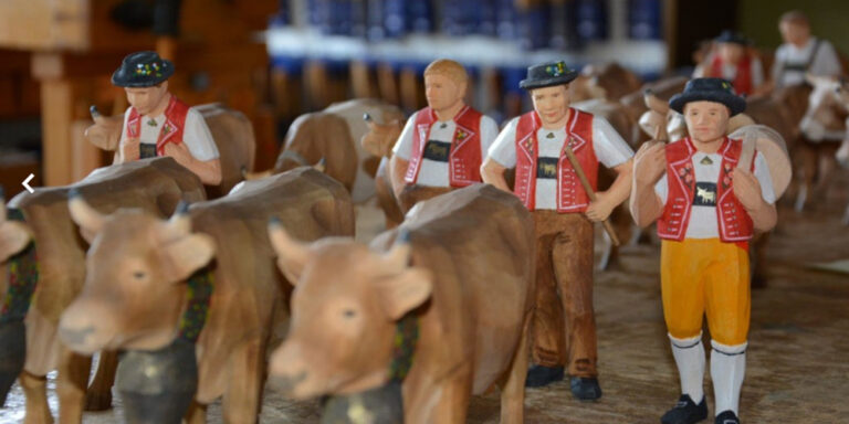 Brienz village of carvers - Schweizer Holzbildhauerei Museum Brienz